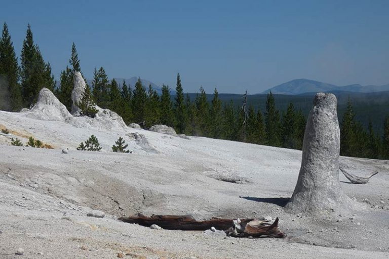 Guided Monument Geyser Basin trail hike - Yellowstone Tours